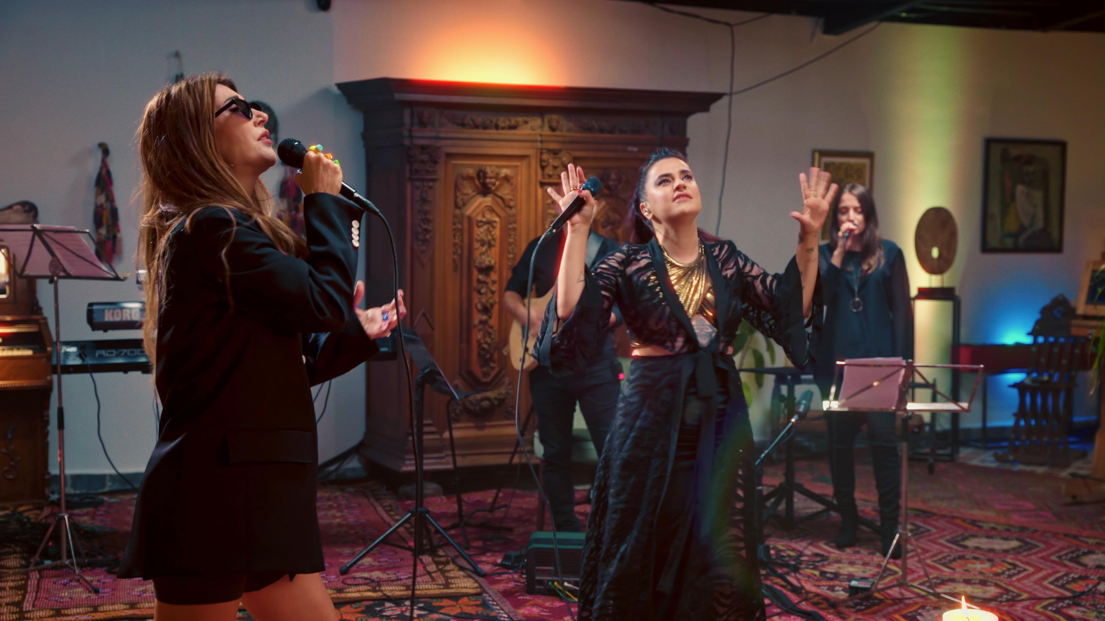 Ceylan Ertem'den Sürpriz Düet Albümü!