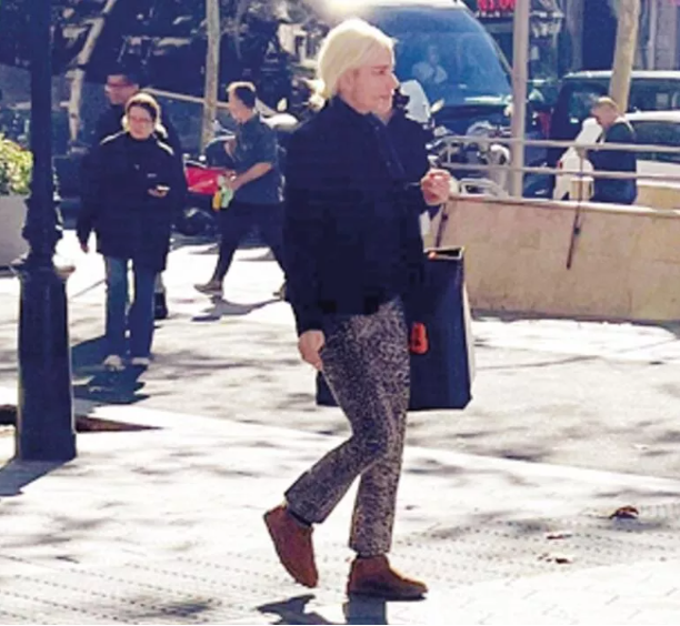 Gülşen Barselona’da Alışverişte!