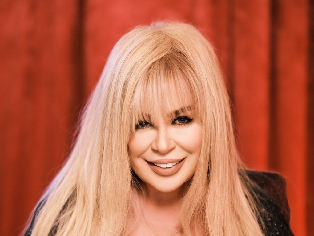 Zerrin Özer'den Yeni Şarkı!