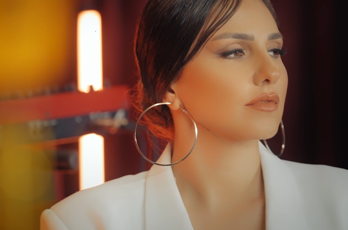 Sevcan Dalkıran'dan Kral Pop Akustik Programına Özel "Nasıl Seveceğım ...