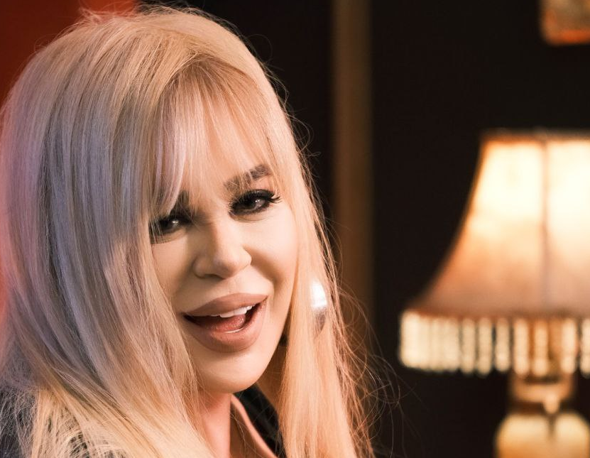 Zerrin Özer'den Yeni Şarkı!